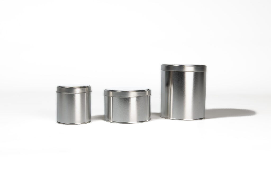 Moens Verpakkingen Cylinder-shaped cans with slide-on lid