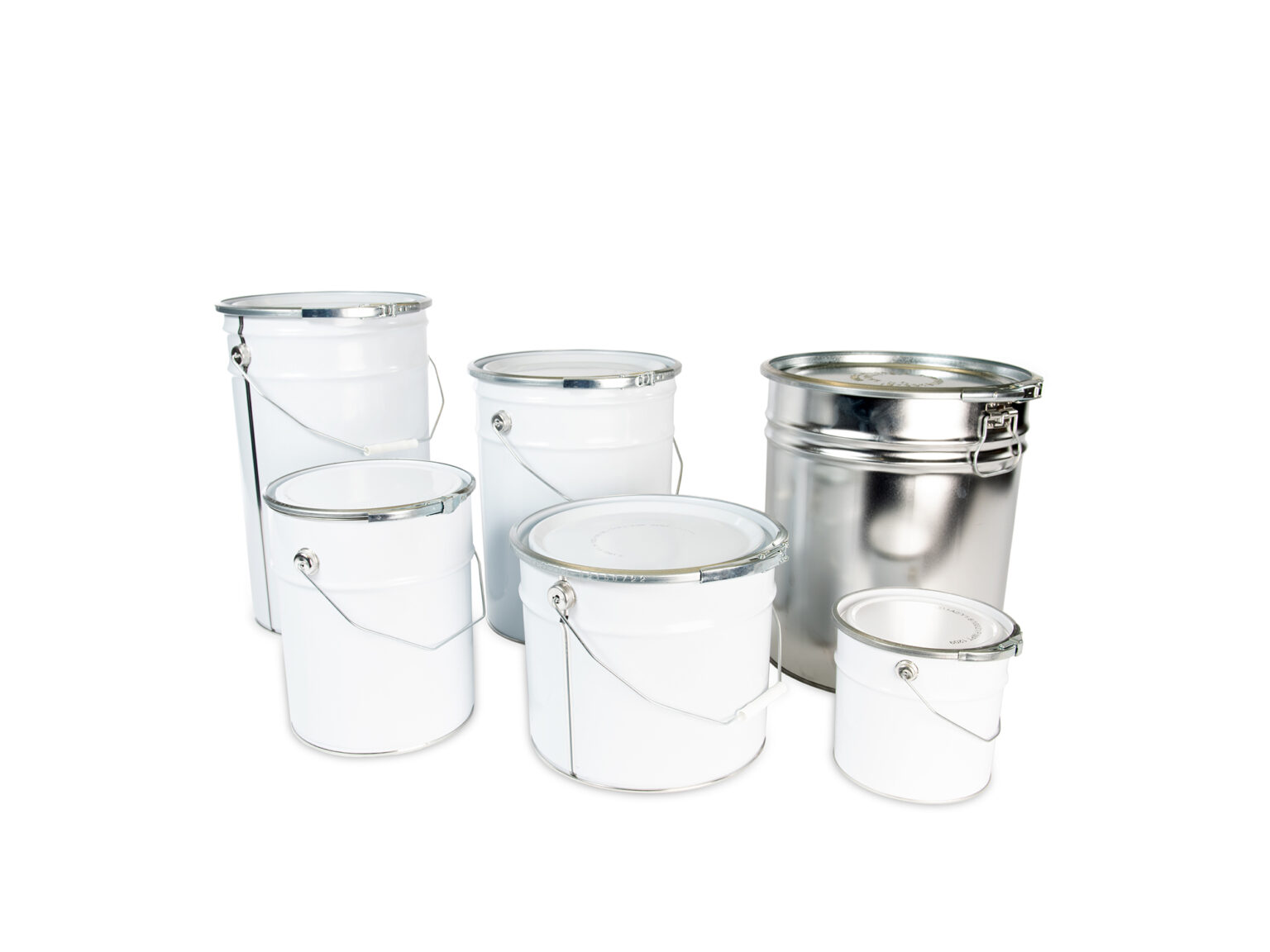 Buckets in all shapes and sizes as ideal packaging I Moens Packaging