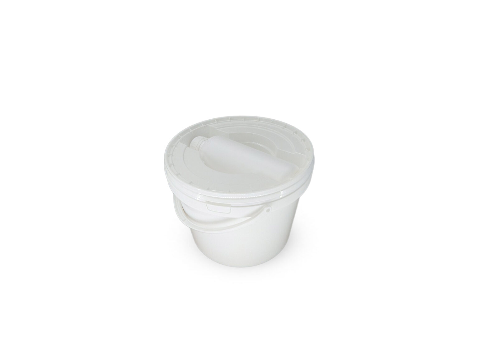 Buckets in all shapes and sizes as ideal packaging I Moens Packaging
