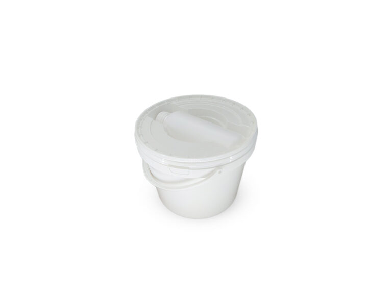 Buckets in all shapes and sizes as ideal packaging I Moens Packaging